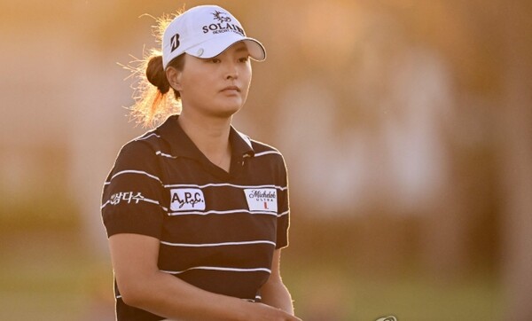 [LPGA] 고진영, 2R 단독 선두, 윤이나 컷 탈락...LPGA 투어 파운더스컵 2R